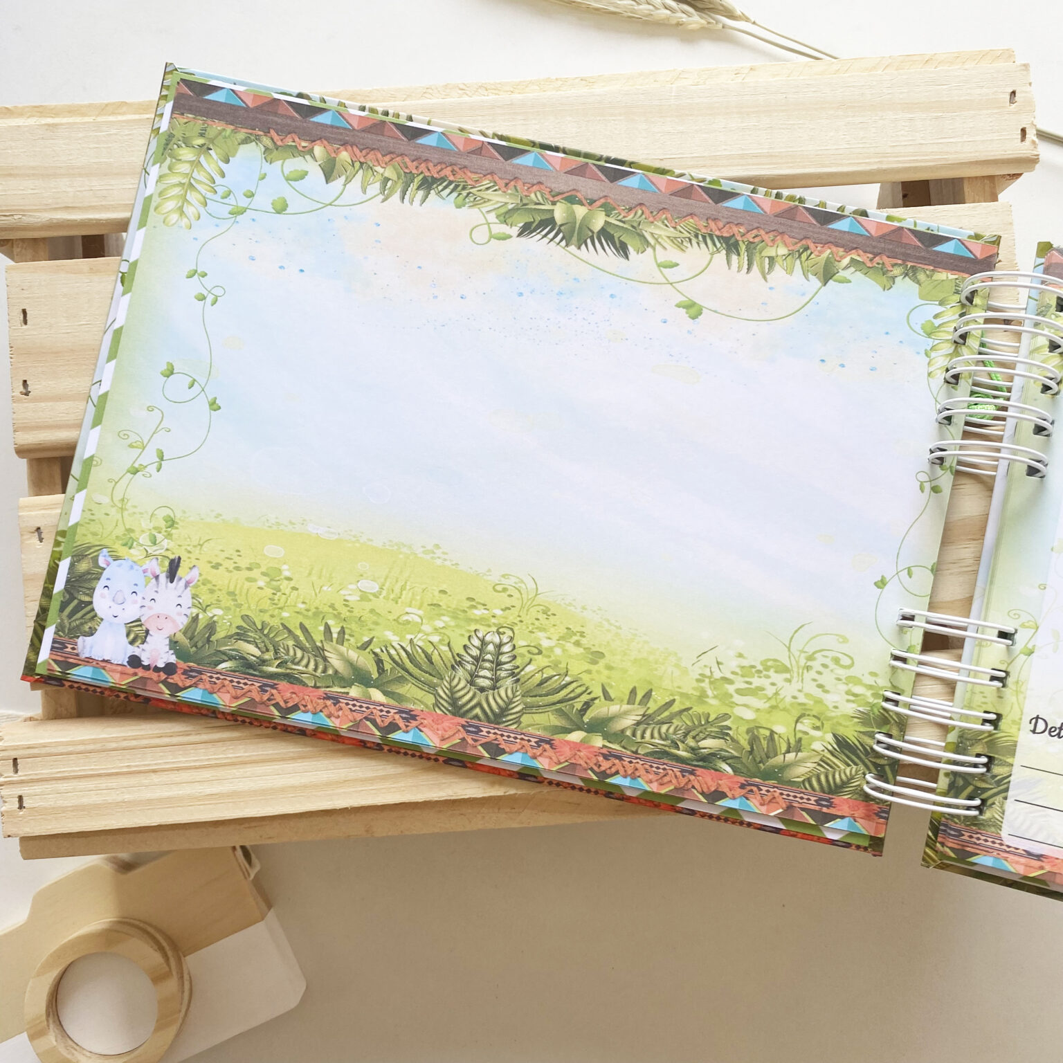 Álbum de Mesversário Safári 8 - Ilustra Mimo